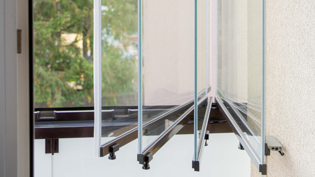 Custom Outdoor Glass Enclosures by Lumon Canada
