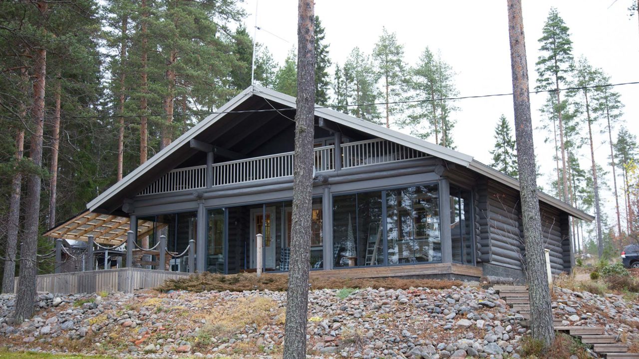 Mökin terassin lasitus | Suojaisaa lisätilaa mökille - Lumon
